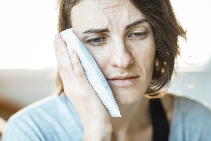 Swollen Face from a Toothache: What's Happening and What It Costs to ...